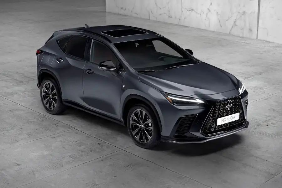 Lexus NX - SUV segmentu D - samochody.pl